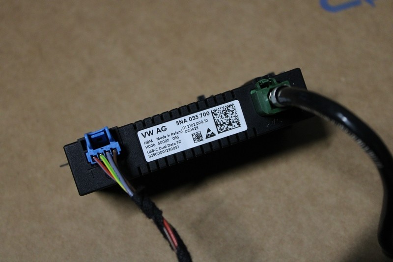 VW USB USB-C Anschluss Stecker 5NA035700 | eBay