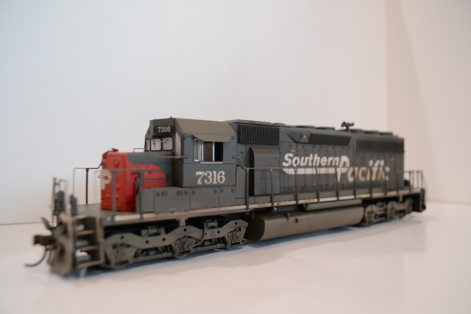 Athearn Dcc sound Southern Pacific Sd40r 7316 lightly weathered | eBay