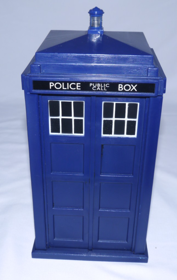 BBC Dr Who blue plastic Tardis lights and sound piggy coin bank still 8 ...