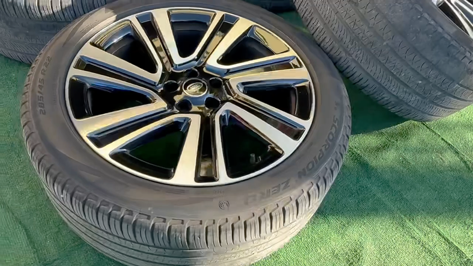 22" Land Rover Range AUTOBIOGRAPHY OEM black wheels rims tires 2024 ...