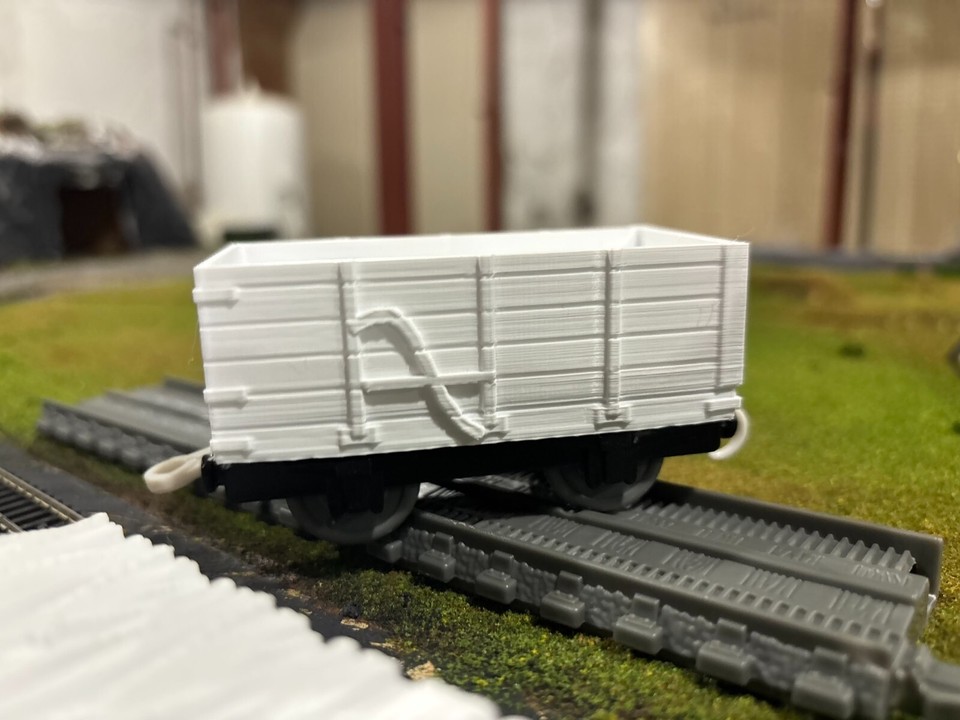 Custom 3d printed trackmaster Blue Mountain quarry wagon shell with ...