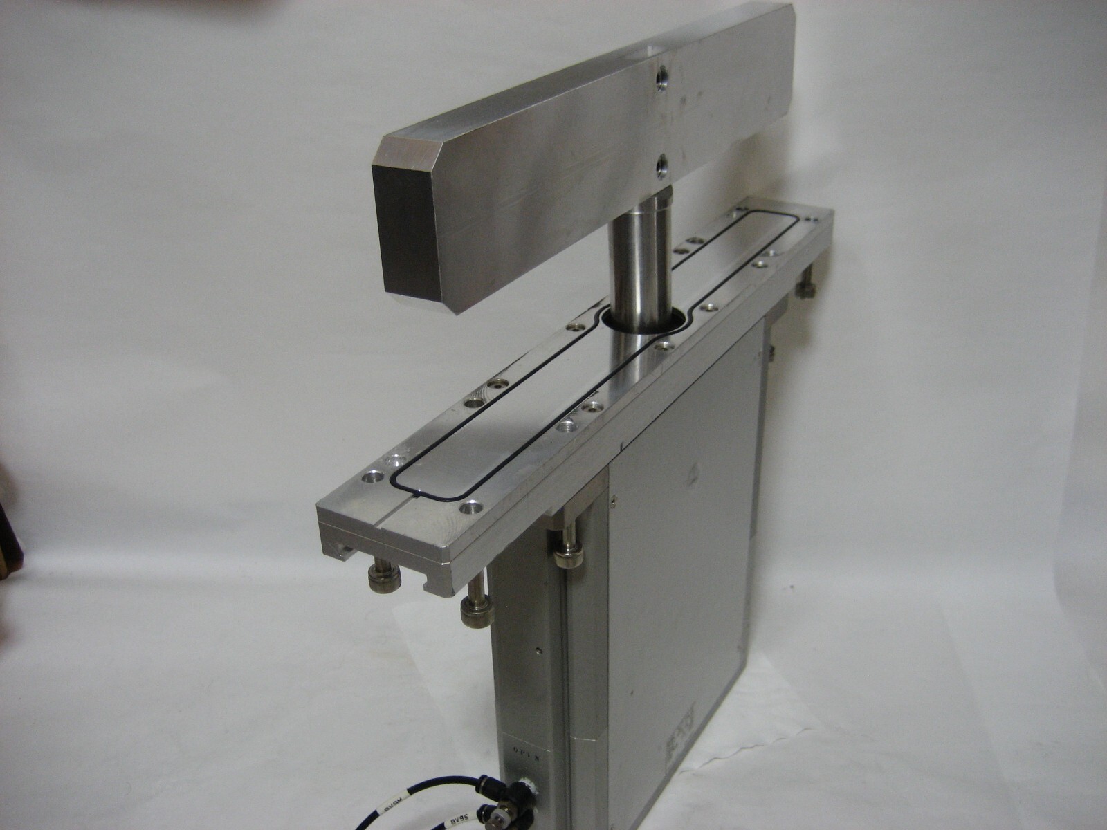 SMC L-MOTION SLIT VALVE XGT312-50336-3A-X272 | eBay