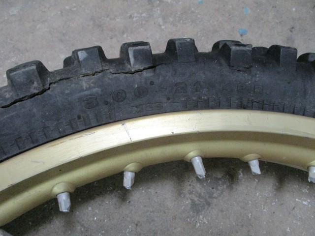 Motorcycle Bike Rubber Tire Wheel Rim No Spokes Motocross 3.00-21 Front ...