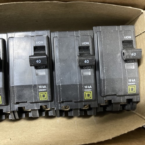 Square D QOB240 40 A Miniature Circuit Breaker 785901416944 | eBay