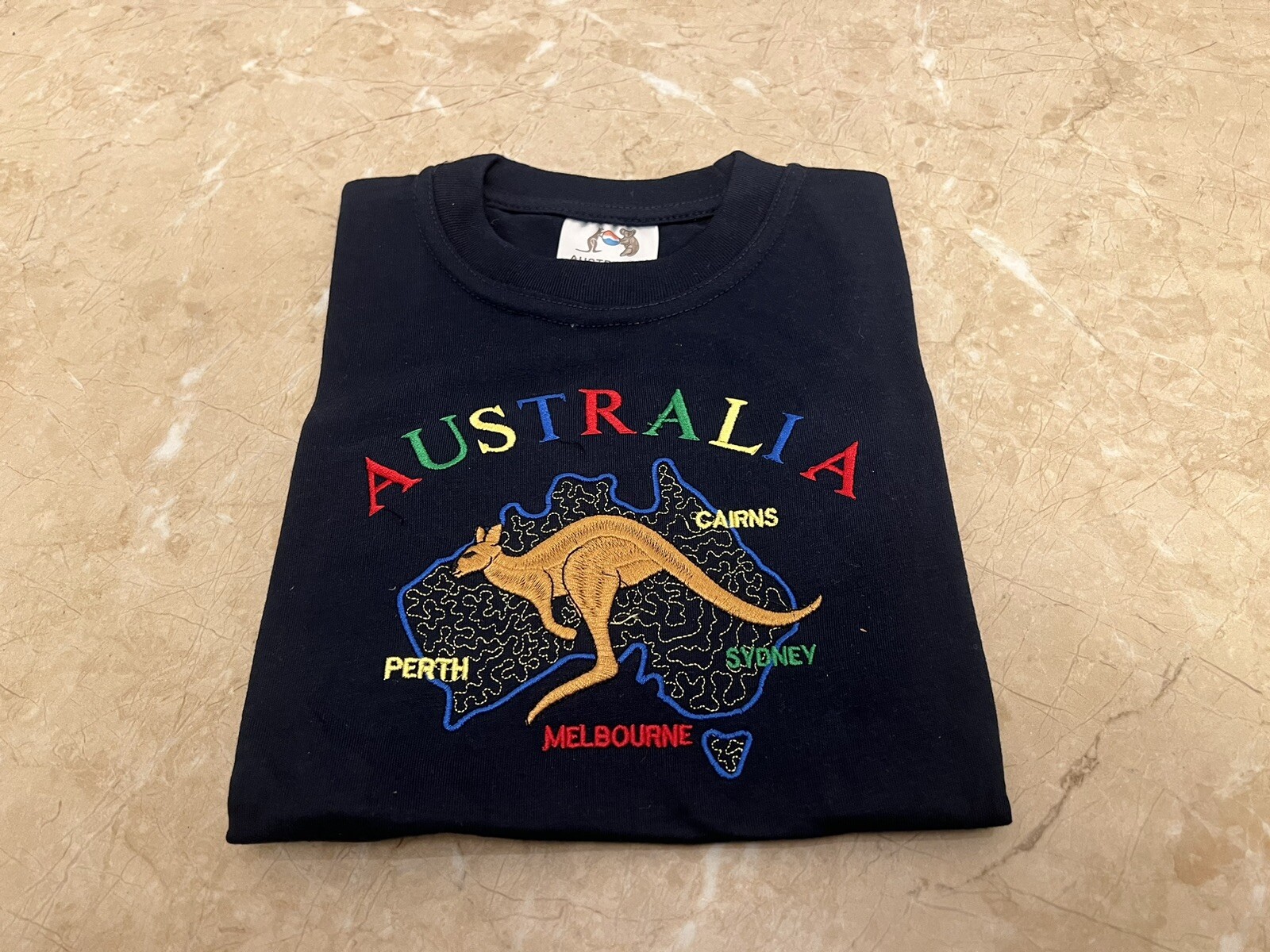 Australia Souvenir T shirt Sydney Melbourne Perth Cairns Kangaroo T ...