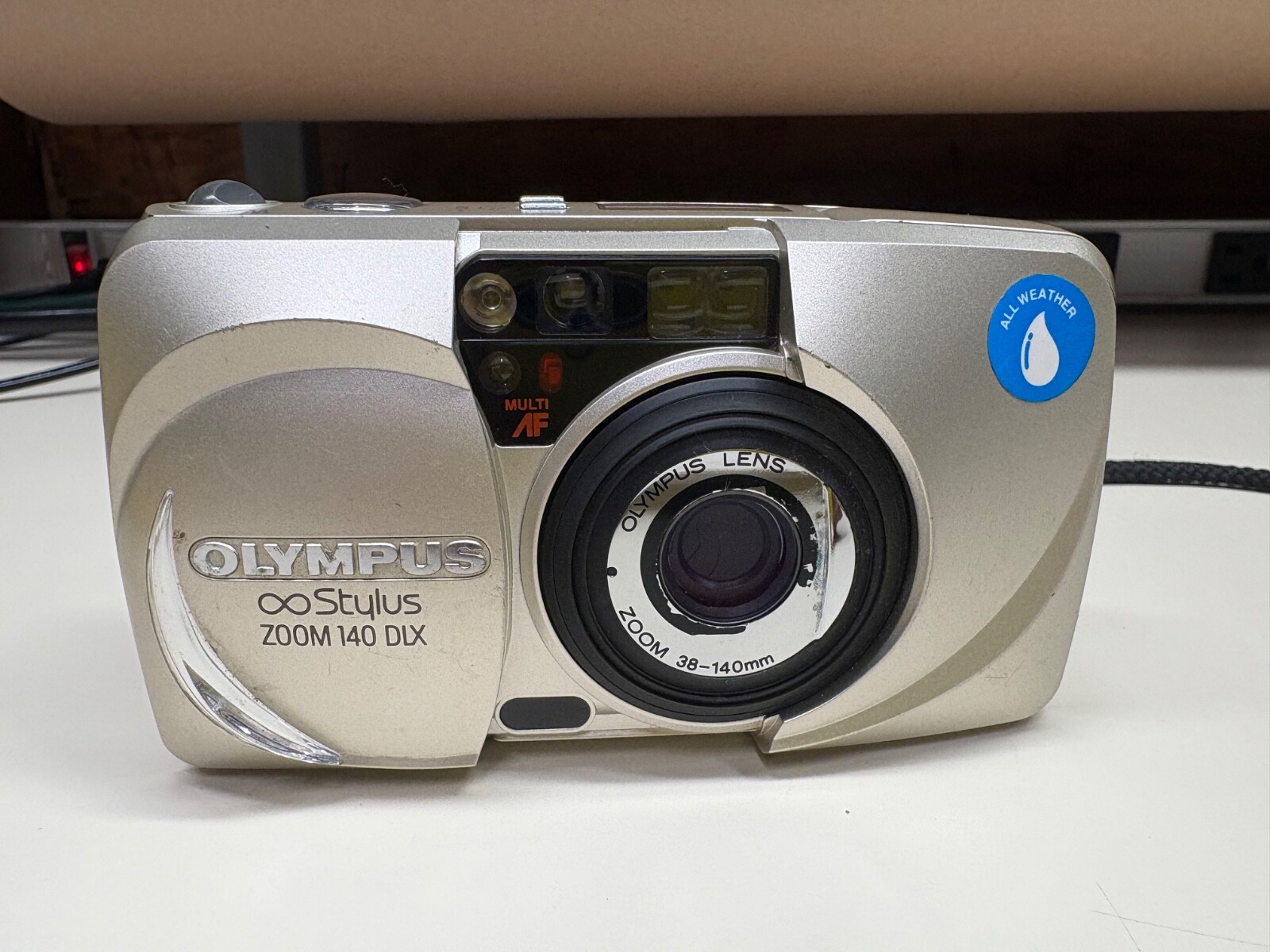 OLYMPUS STYLUS ZOOM 140 DLX 35MM FILM CAMERA 38-140MM WORKING | eBay
