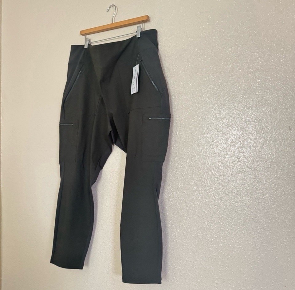 Athleta Headlands Hybrid Cargo Tight Size 26 Green Peat Hiking Athletic ...
