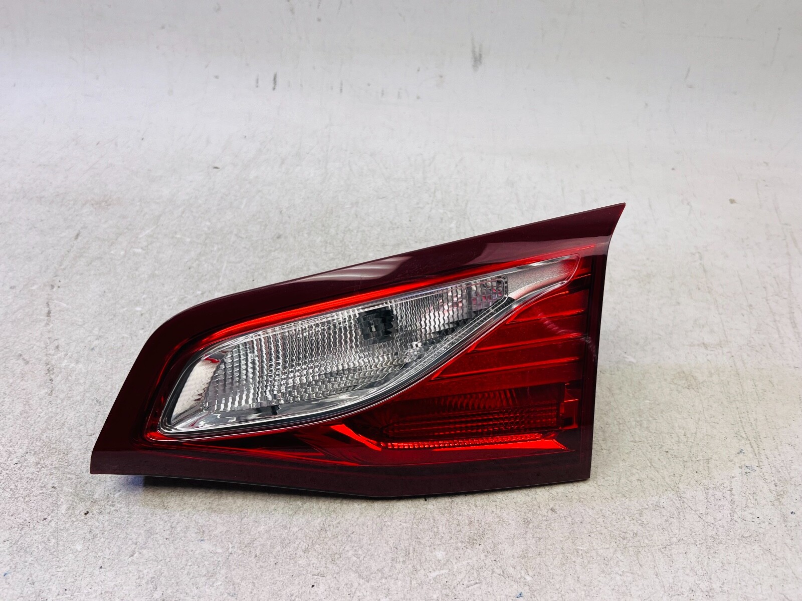 2018 2019 2020 Chevrolet Equinox Tail Light Right RH Passenger OEM ...