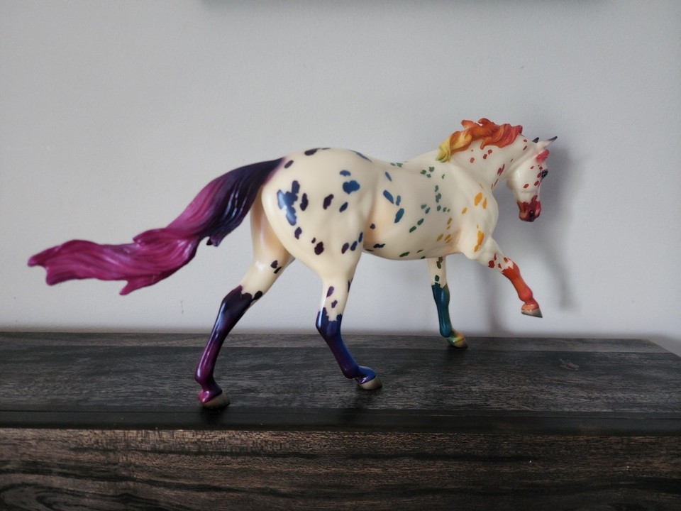 7 Arts Matte Rainbow Surprise Breyer | eBay