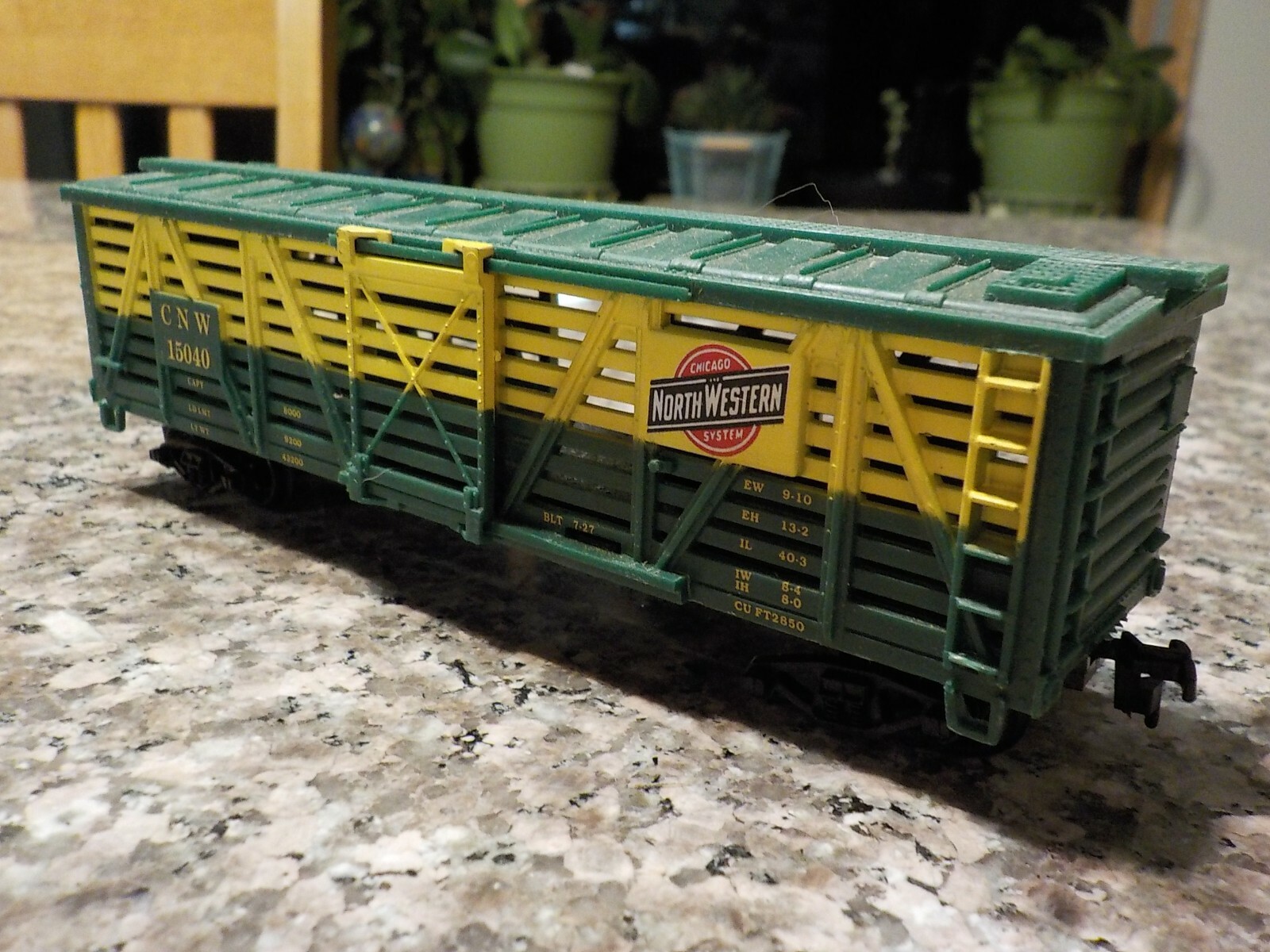 LIFE-LIKE HO CATTLE CAR NORTH WESTERN SYSTEM TRAIN | eBay