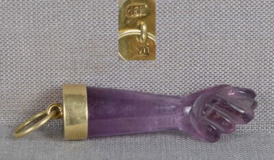 Vintage 18K gold & carved AMETHYST MANO FICO hand sign AMULET / PENDANT ...