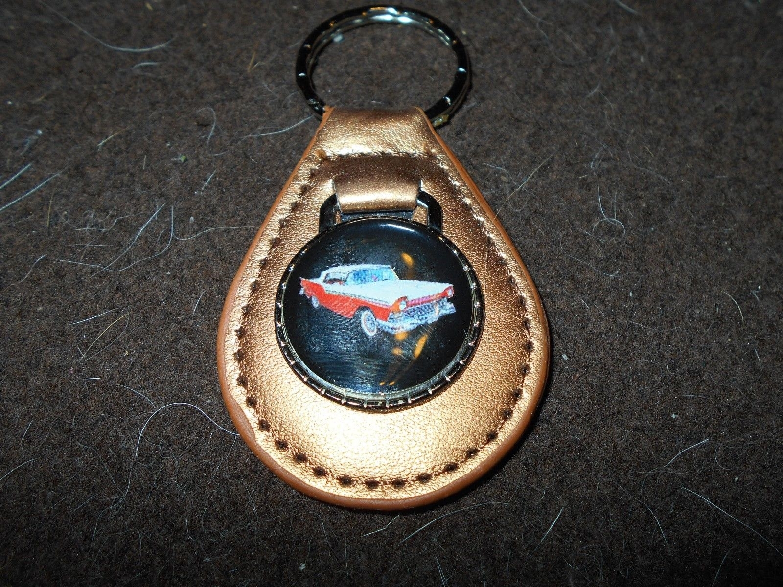 1957 FORD FAIRLANE SUNLINER RED / WHITE LEATHER LOGO KEYCHAIN KEYRING ...