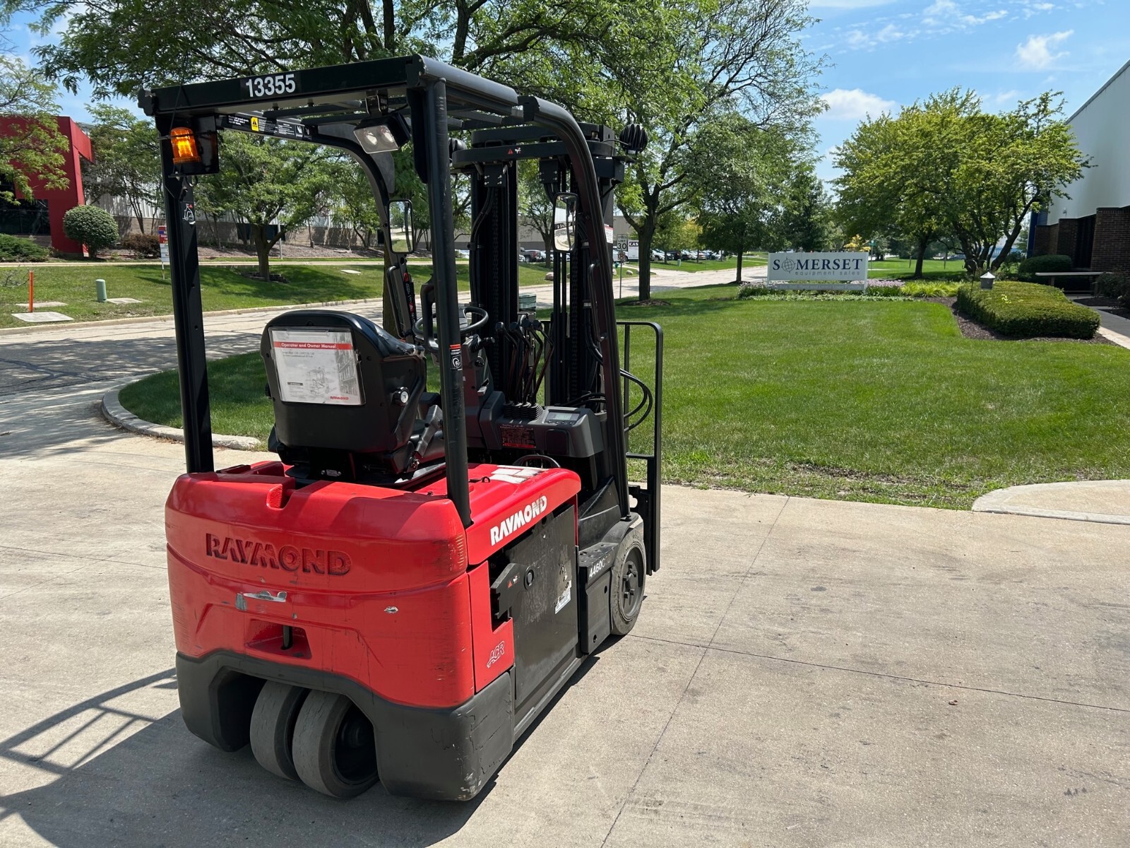 2020 Raymond 4460-30 3000 lb Cap. Electric Forklift 3 Stage Mast. ONLY ...