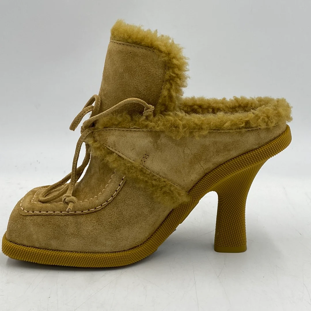 New No Box Burberry Suede and Shearling Highland Mules New No Box Burberry Suede and Shearling Highland Mules