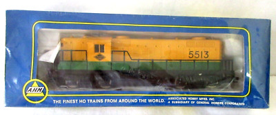 AHM 5012E READING GP-18 Powered Locomotive # 5513 NEW | eBay