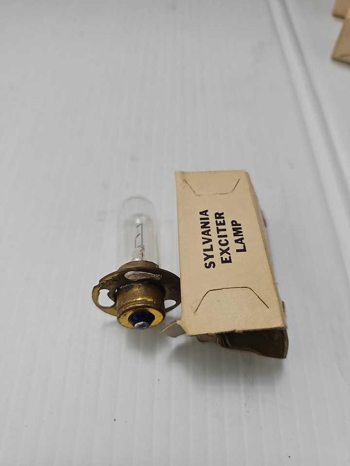 (ONE) Sylvania Exciter Lamp BSW .20A 7V Vintage Audio Visual NOS NIB | eBay