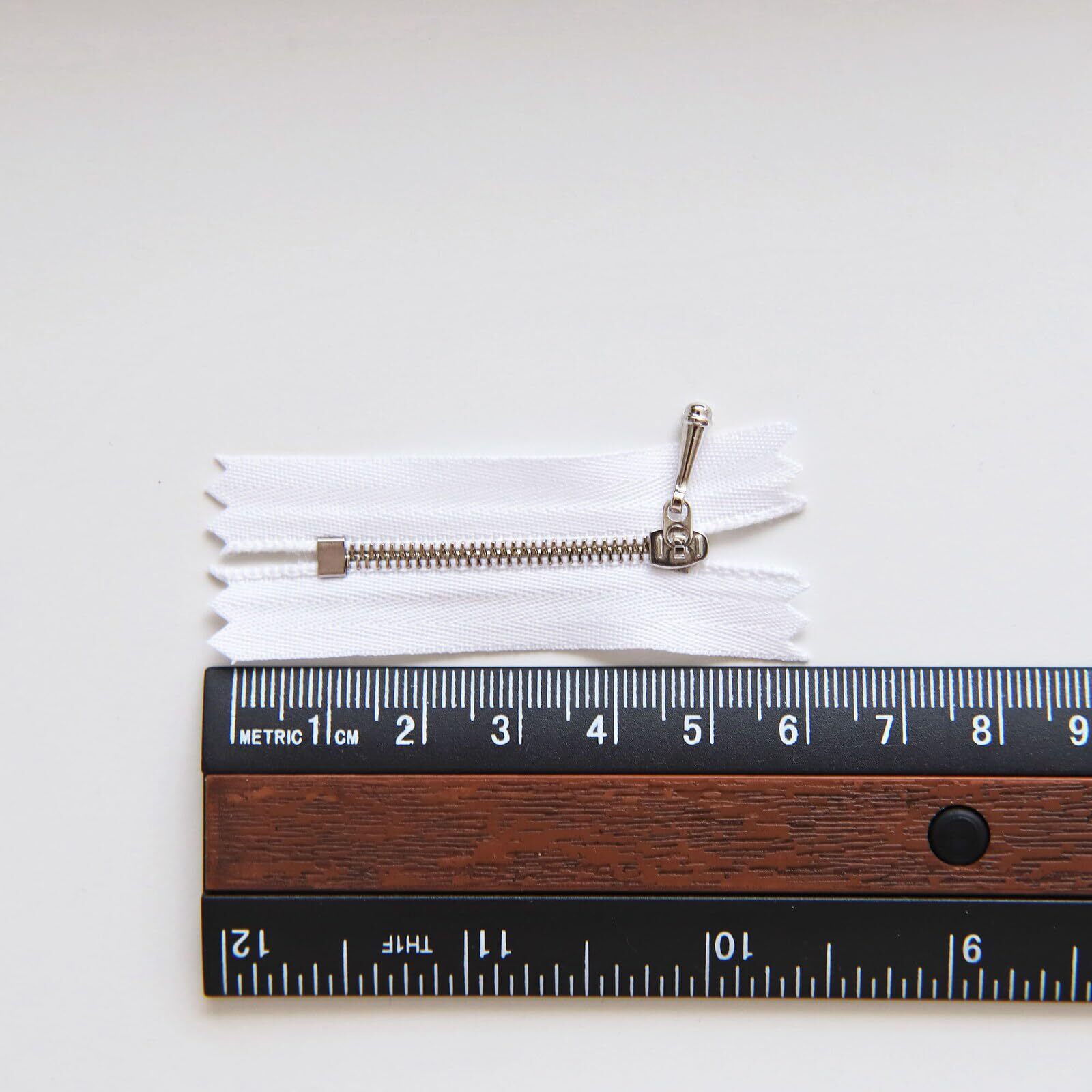 4cm/1.6" Super Tiny Closed End Zippers Micro Mini Zippers Doll Zippers ...