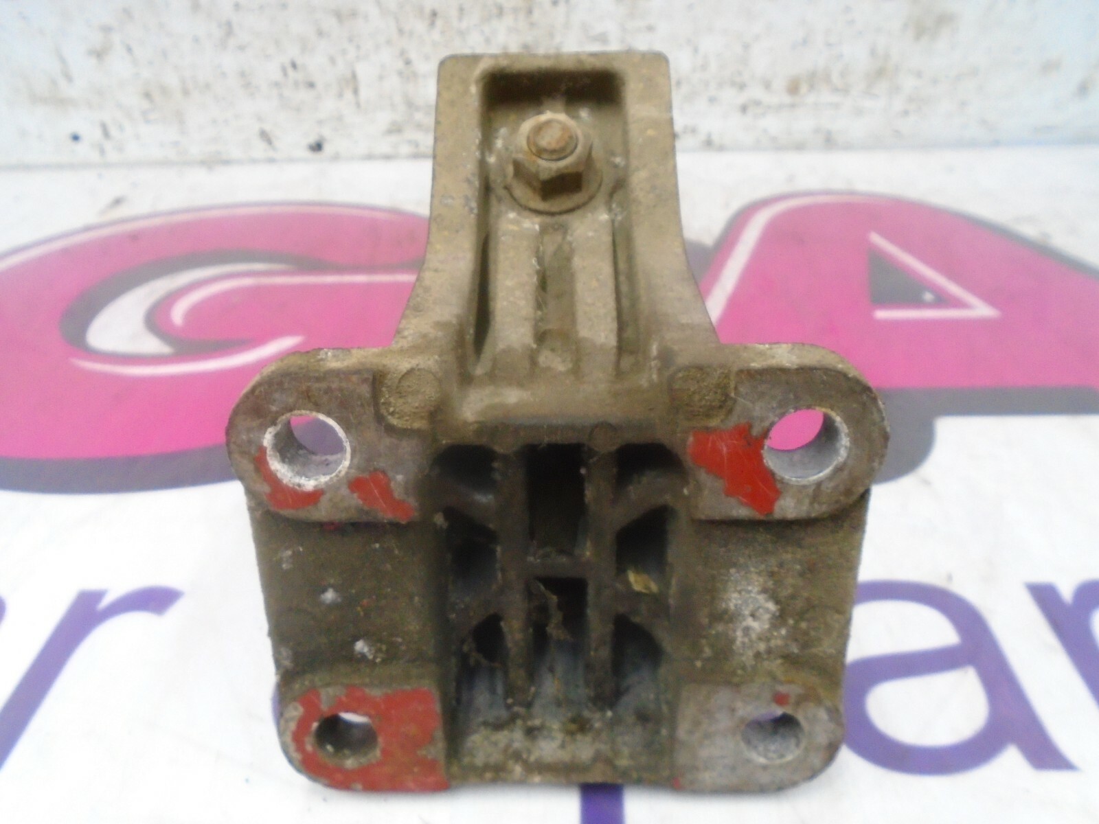 05 IVECO EUROCARGO 75E17 3.9 TECTOR OFFSIDE FRONT ENGINE MOUNT ...