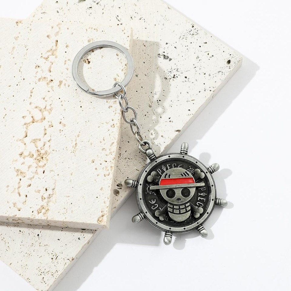 One Piece Keychain Straw Hat Pirates Compass Keyring Anime Gift for ...