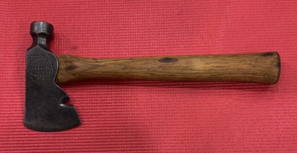 Vintage KELLY Axe & Tool Co. VANADIUM Embossed Carpenter Hatchet USA ...