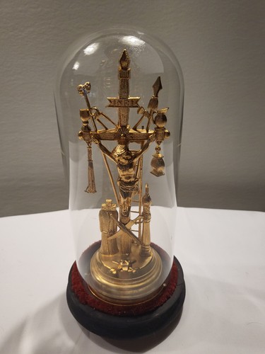 Vintage Arma Christi (Weapons of Christ) Crucifixion of Christ in Glass ...