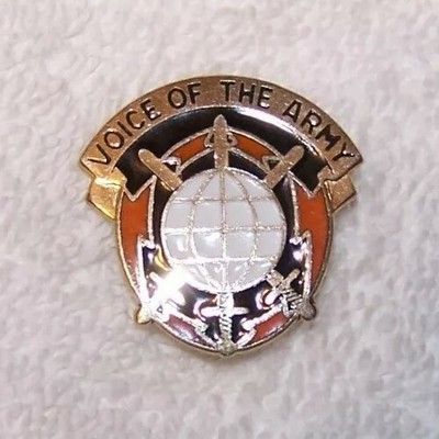 US Army 9th Army Signal Command Unit Crest Voice of the Pin Badge Medal ...