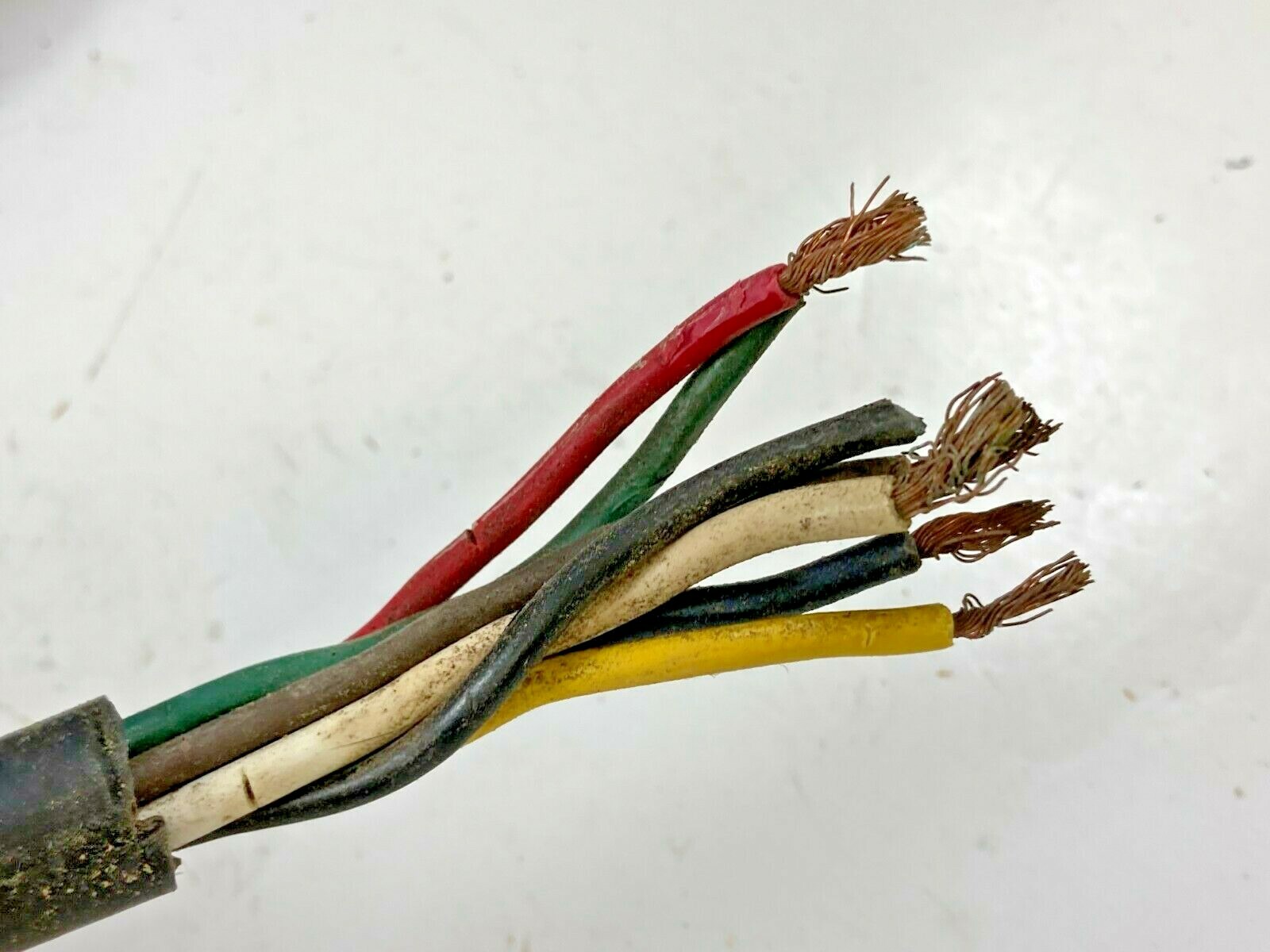 Berg Connector Plug W/ Socket SAE J560b for sale online | eBay