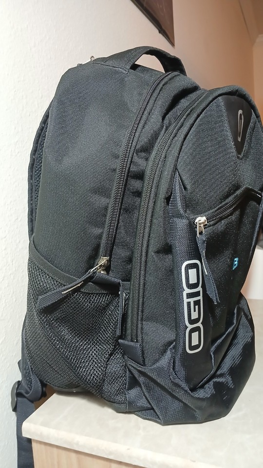 Ogio Rogue Organizational 17” Laptop Backpack Cycle Bag Ergonomic Black ...
