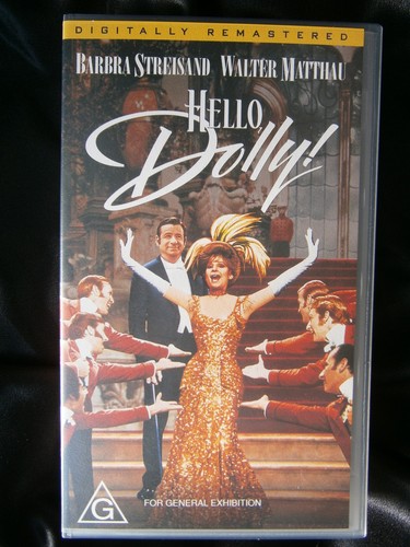 HELLO DOLLY ~ BARBRA STREISAND, MICHAEL CRAWFORD, WALTER MATTHAU ~ VHS ...