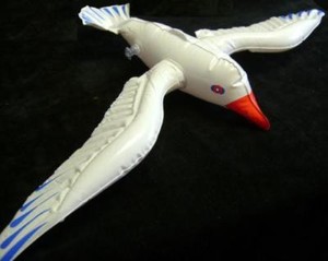 NEW INFLATABLE TOY SEAGULL 76cm GREAT FUN IDEAL FOR BEACH SCENES ...