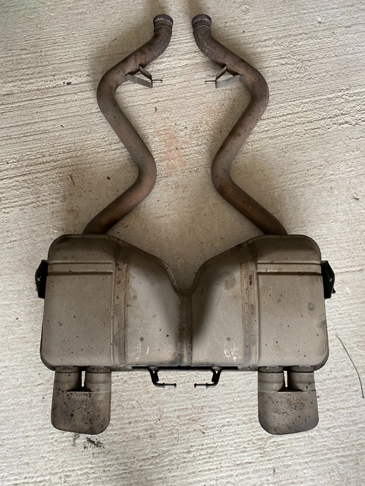 [E90 / E92 / E93] - BMW E90 M3 Rear Exhaust Backbox with BTB 2 Pipe Mod ...