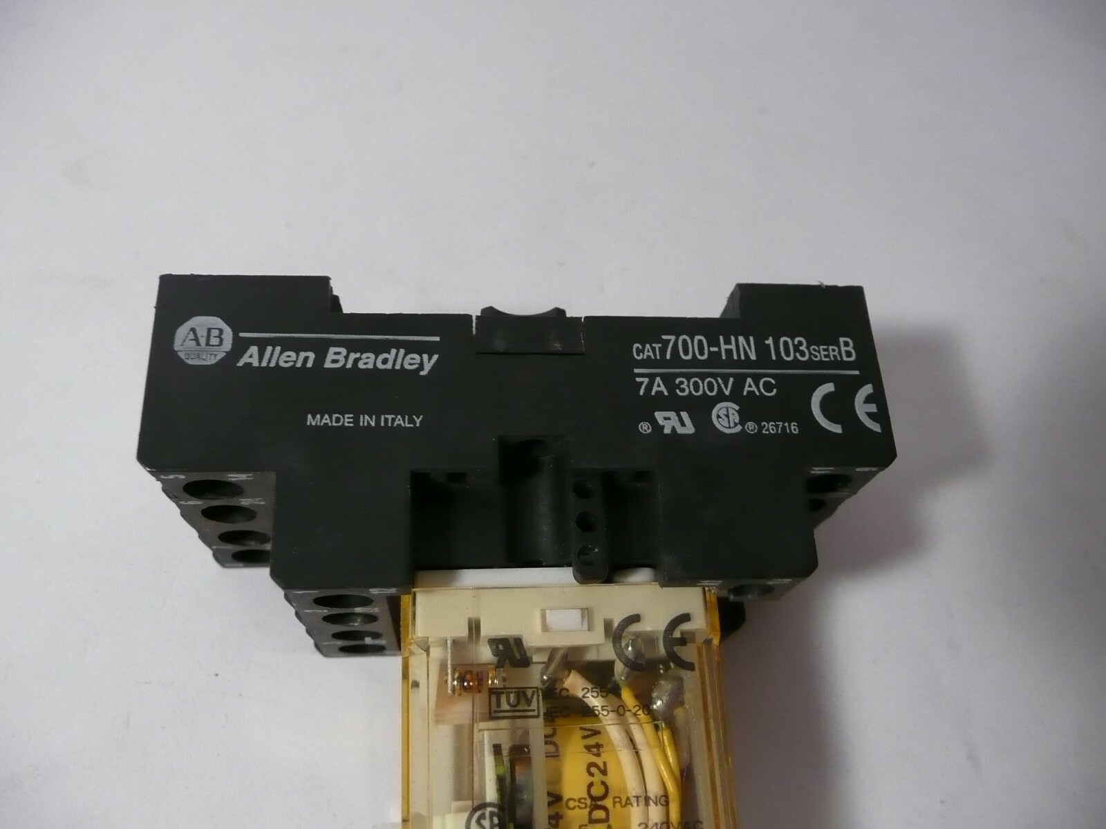 LOT OF 2 IDEC RELAY RY4S-ULC 024V DC RY4SULC 14 PINS W/BASE 700-HN 103 ...