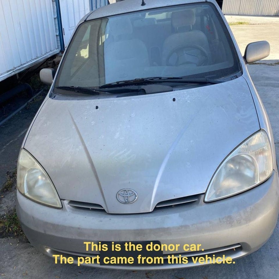 2002 TOYOTA PRIUS Speedometer Instrument Cluster Display Unit Sedan OEM ...