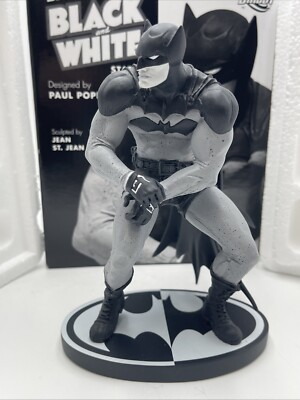 Batman Year 100 Paul Pope 1st Edition Black & White Statue & Box LE 922 ...