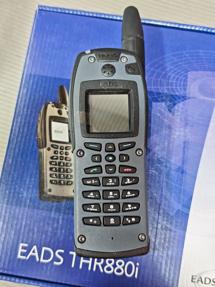 EADS THR880i RC-3 800MHz Tetra Two Way Radios Walkie Talkies NOKIA ...