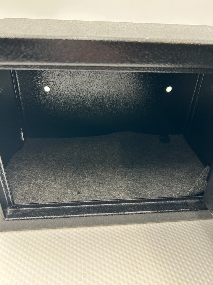 Yale Mini Safe Key Is Missing But Works With Code 1971 Code Can Be ...