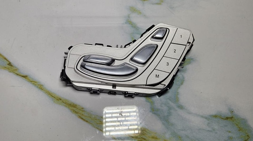 Mercedes W205 C-Class Right Side Seat Control Switch Module A205 ...