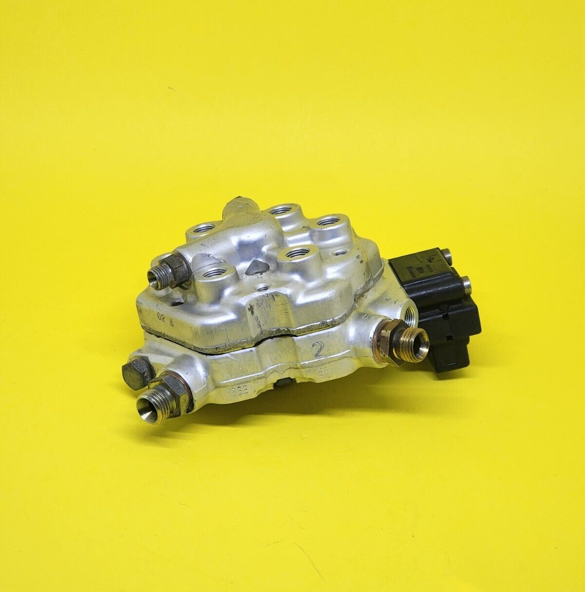 90-93 MERCEDES 124 129 300CE 300SL FUEL DISTRIBUTOR 0438101044 OEM | eBay