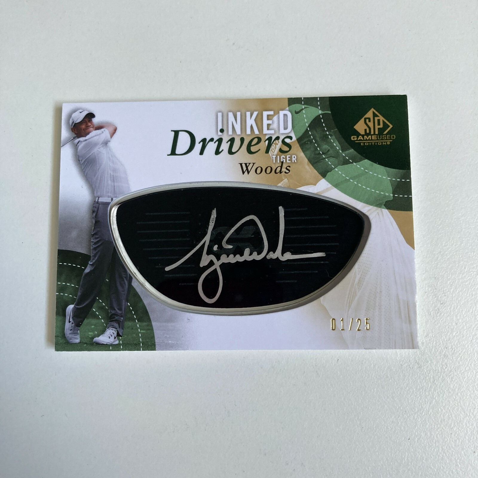Tiger Woods Golf Memorabilia & Signed Golf Collectibles