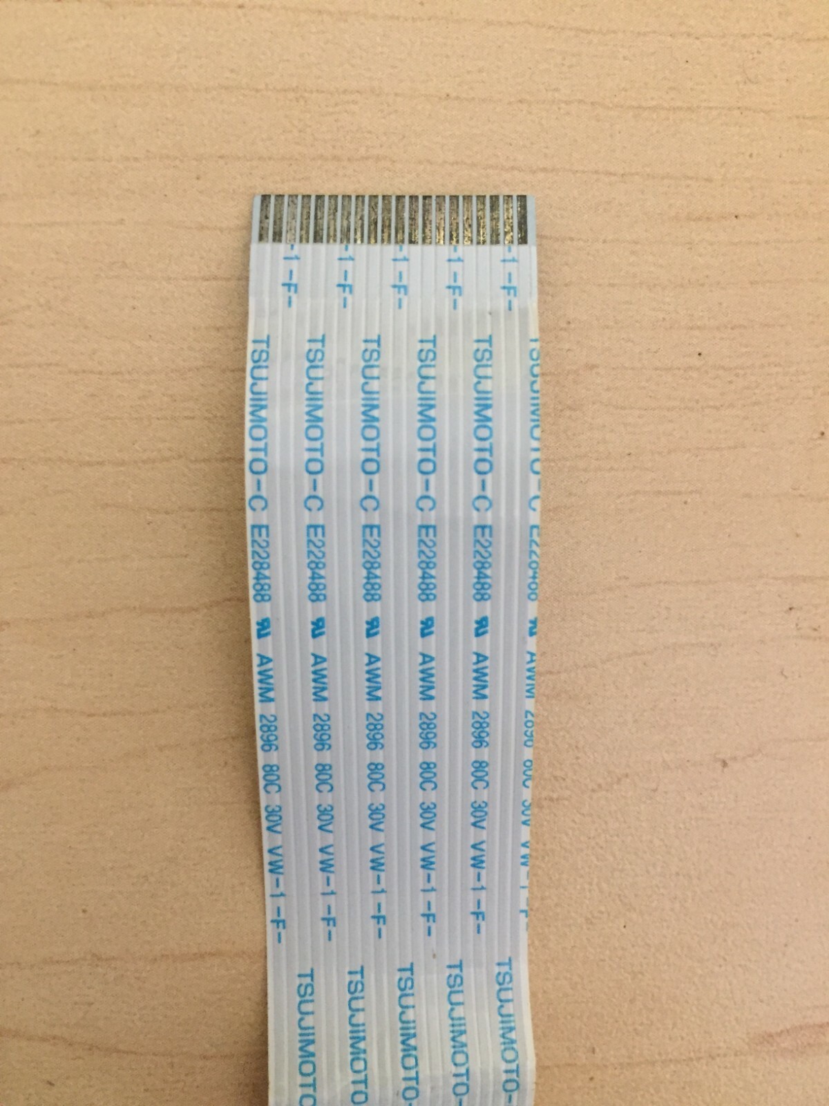 Tsujimoto-C E228488 AWM 2896 80c 30V Flex cable 20.2 cm long, 2 cm wide ...