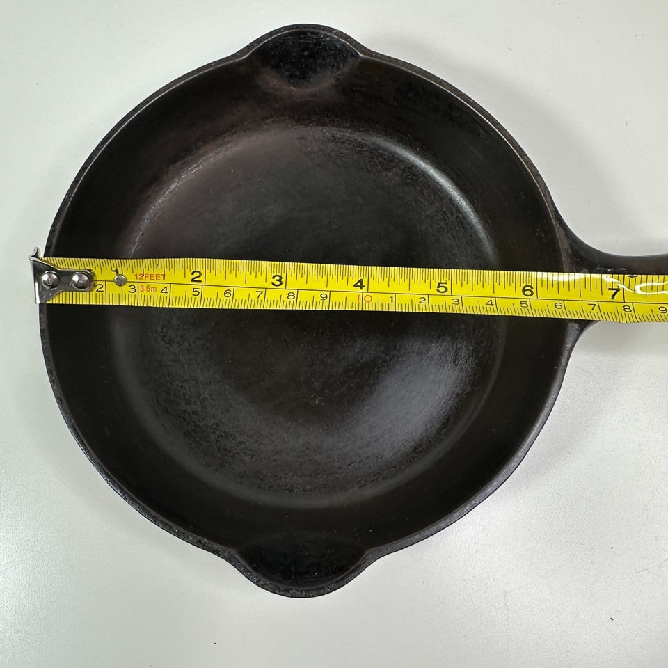 Griswold NO.3 Cast Iron Pan 709 C Erie PA Double Spouted Frying Pan Clean | eBay