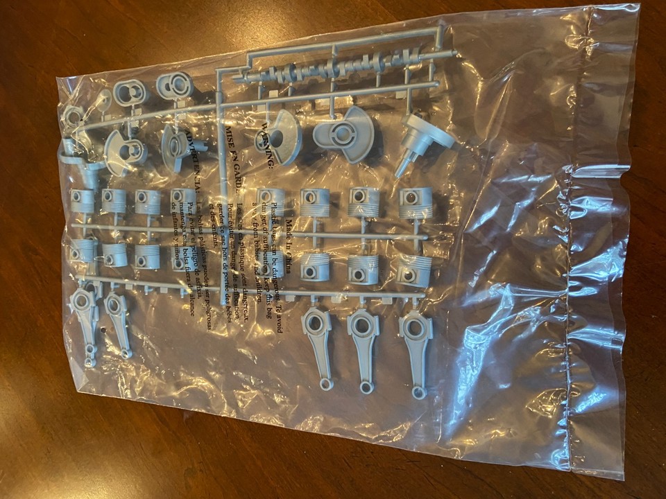 New Revell Visible V-8 Engine Model Kit Open Box | eBay