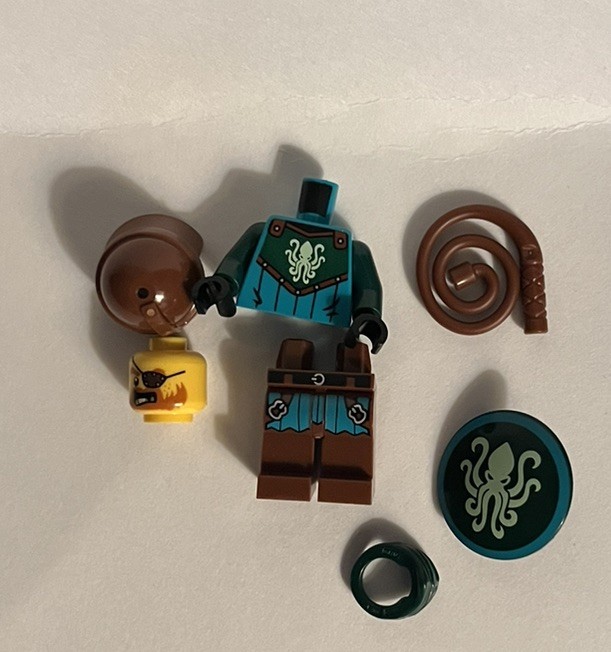 LEGO Kraken Warriors Male Minifigure idea229 From LEGO 21358 Vending ...