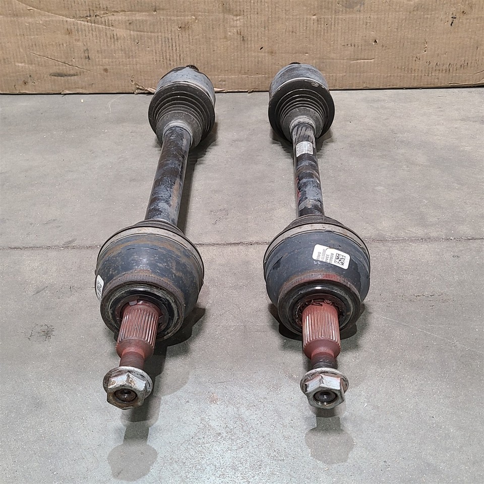 2015 Challenger Scat Pack 3.90 Ratio LSD Differential Carrier Axles ...