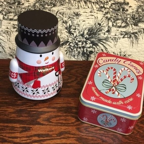 Two winter holiday themed tins | eBay