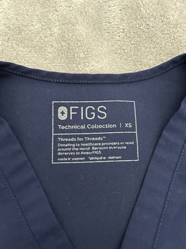 Navy Blue FIGS Catarina Scrub Top | eBay