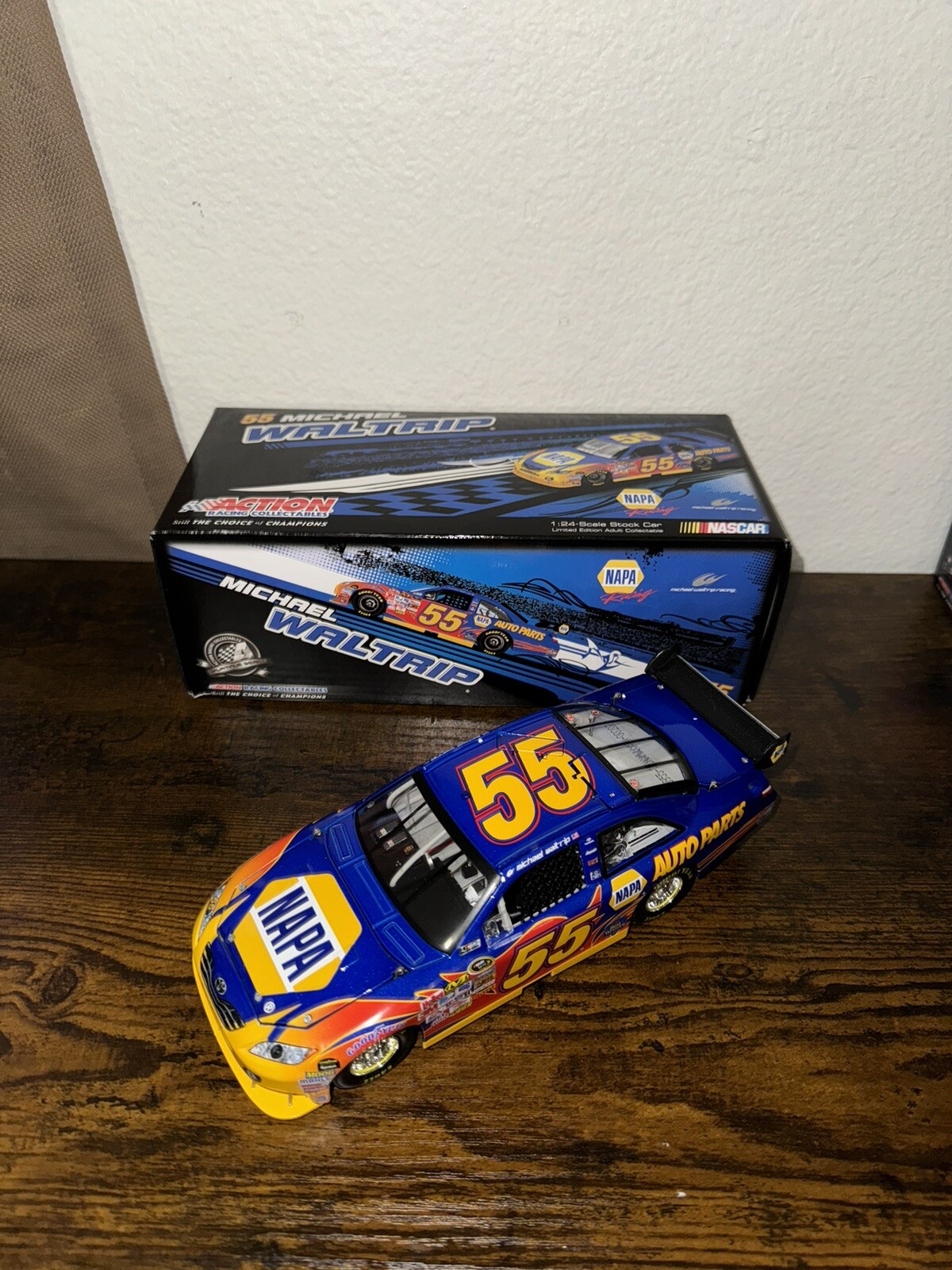 MICHAEL WALTRIP 2009 #55 NAPA Toyota Camry 1/24 Scale ACTION 1 Of 1,296 ...