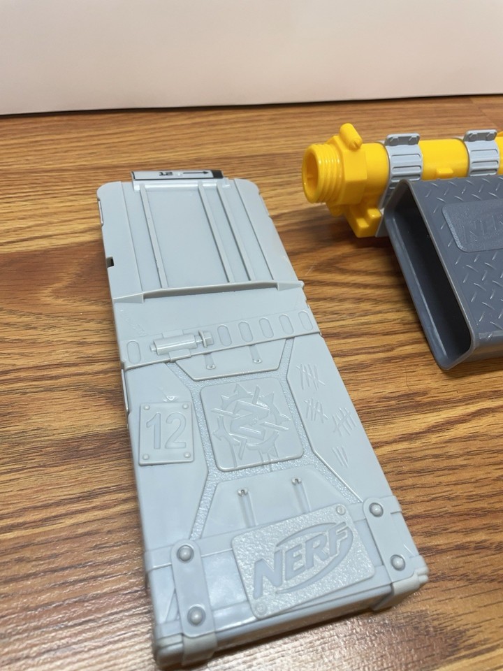 Nerf Zombie Strike 12 Round Dart Gray Clip Ammo Magazine & Sight | eBay