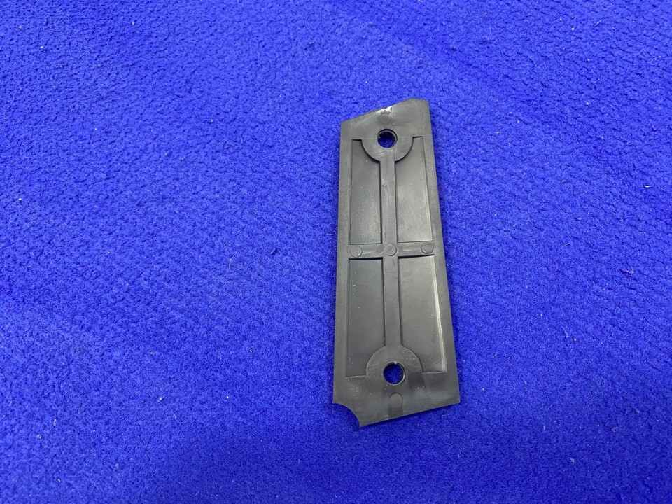 Colt 1911 Factory Black Plastic Grips with Colt Emblems | eBay