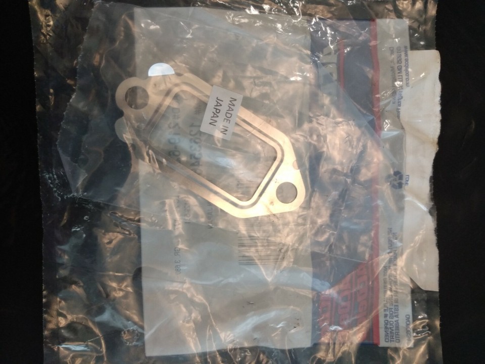 Genuine GM Valve Gasket 12635466 | eBay